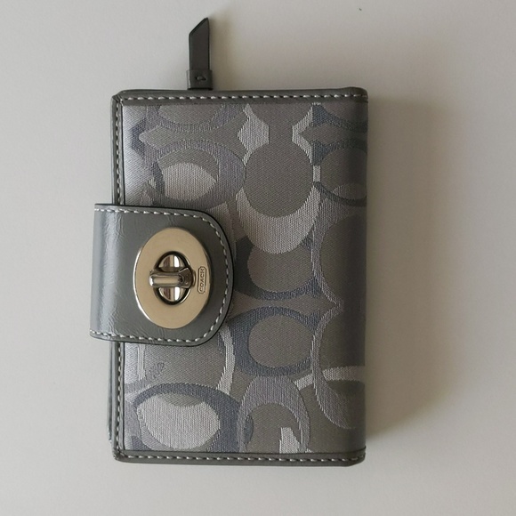 Coach | Bags | Coach Signature Canvas Bifold Twist Lock Wallet | Poshmark